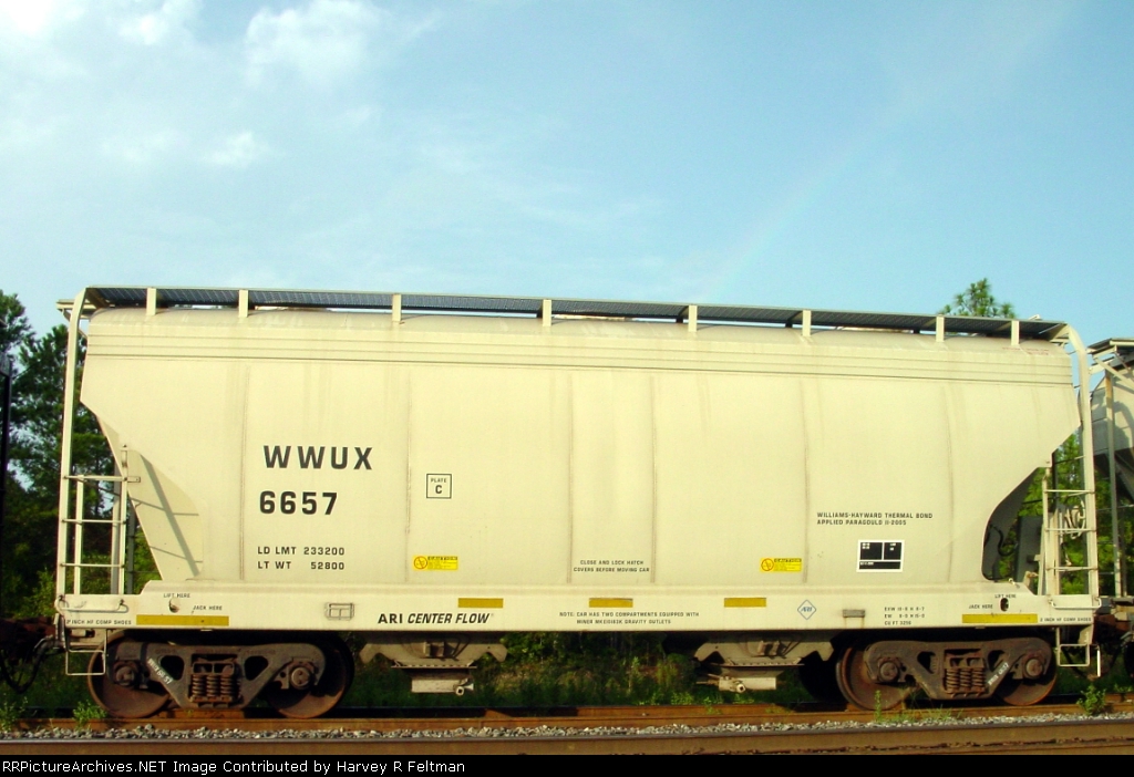 WWUX 6657, in silica sand service for Unimin Corporation,